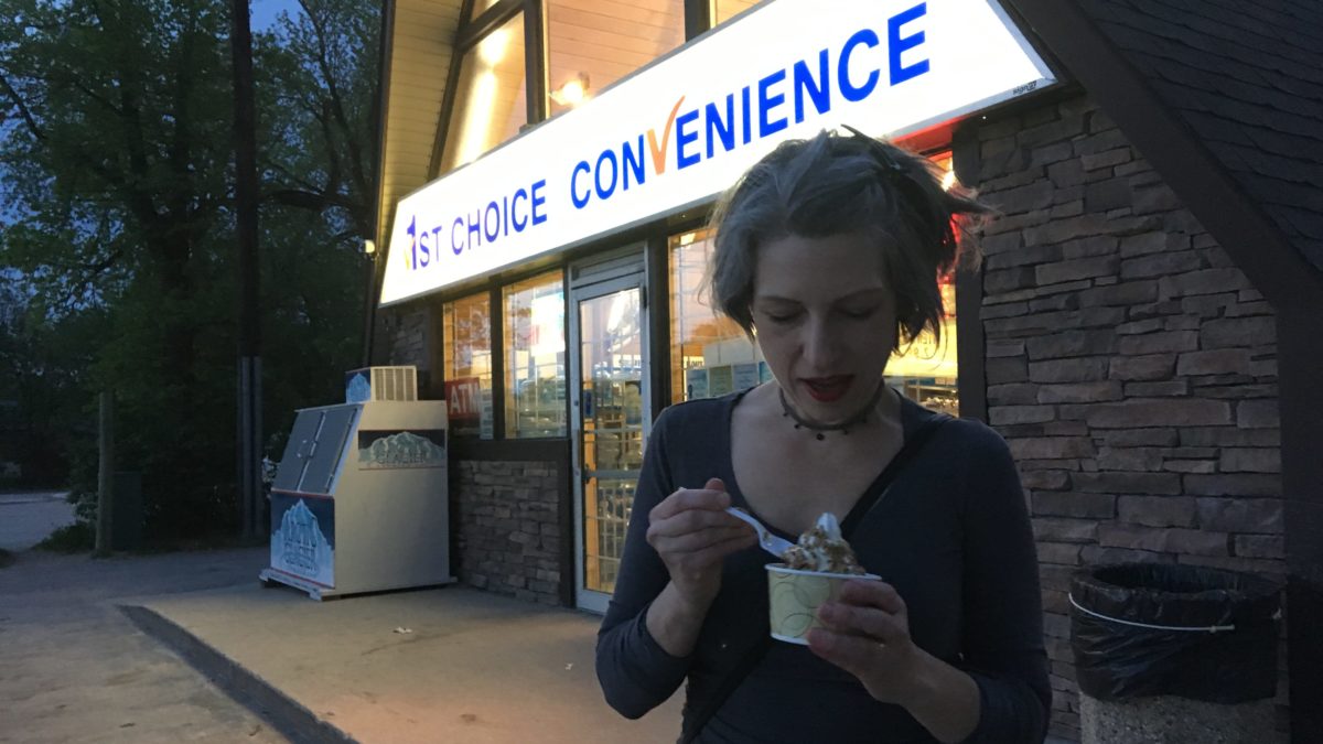 The Mennonite Sundae: Simple and Delicious!